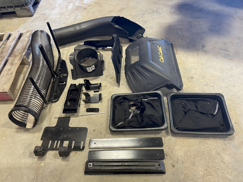 Delta Power Equipment | 2019 CUB CADET DOUBLE BAGGER