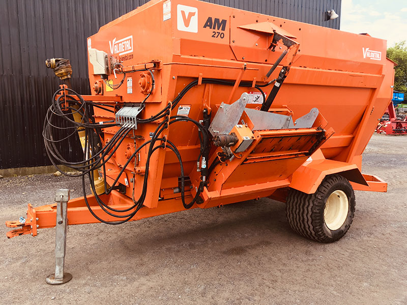 Valmetal Feed Mixer at Oliver Howell-price blog